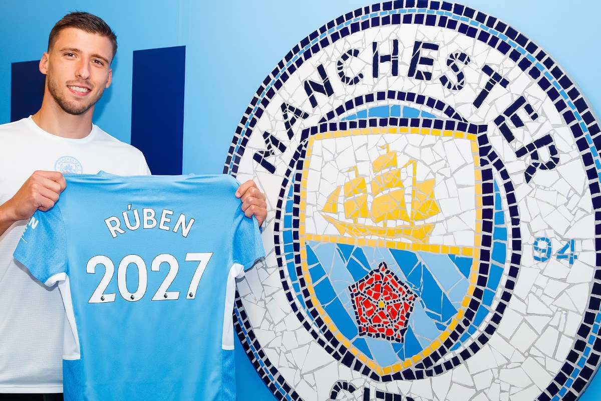Ruben Dias has reached an extension of contract with Manchester City